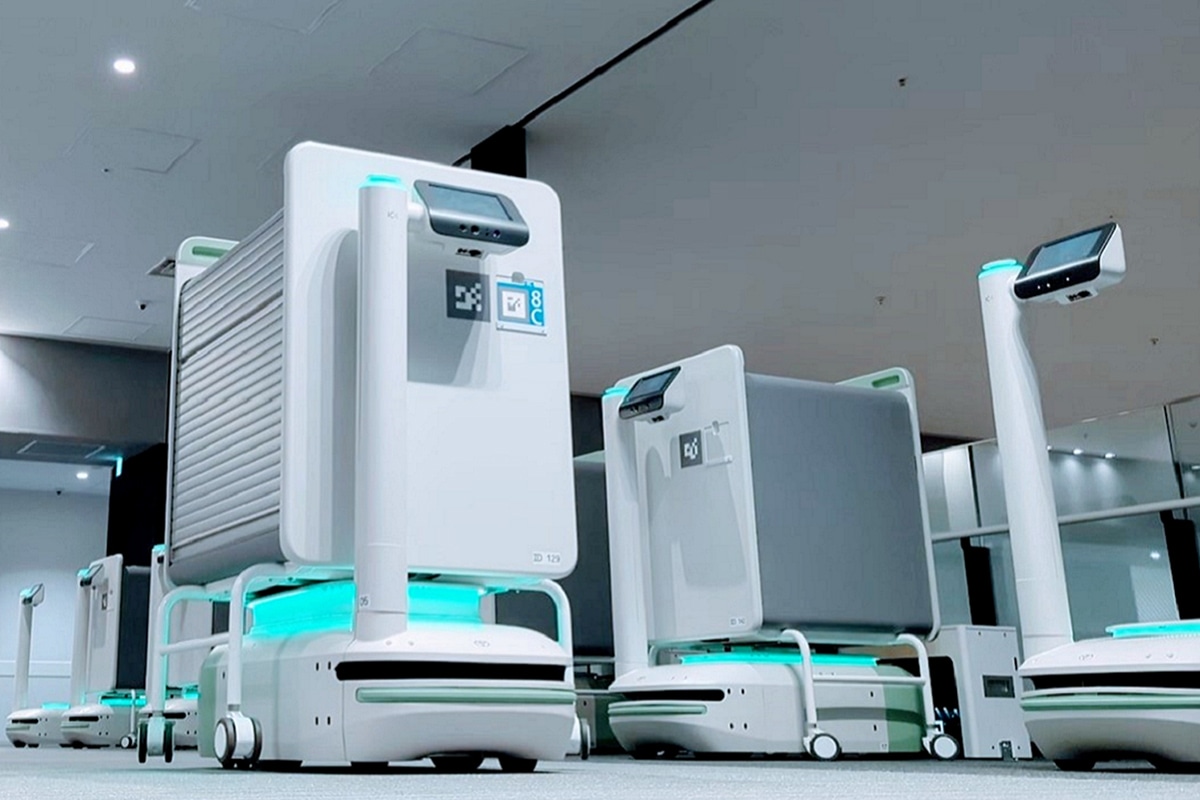 Robots Carrying Medicine in Place of Humans! | Frontier Research ...