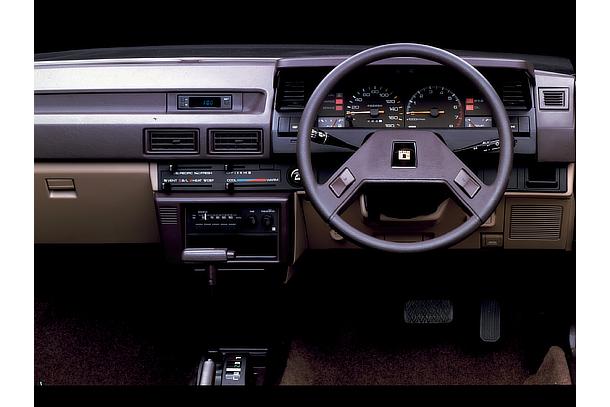 カローラ | トヨタ自動車株式会社 公式企業サイト